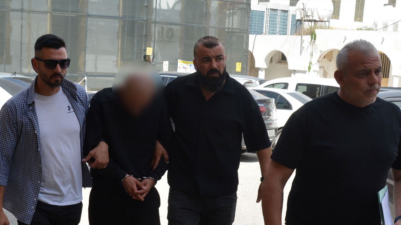 13 Kilo uyuşturucuyla yakalandılar...