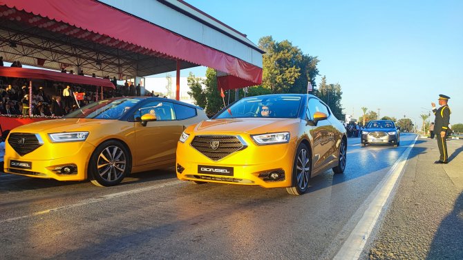 Günsel Otomobilleri 20 Temmuz tören geçidinde yer aldı